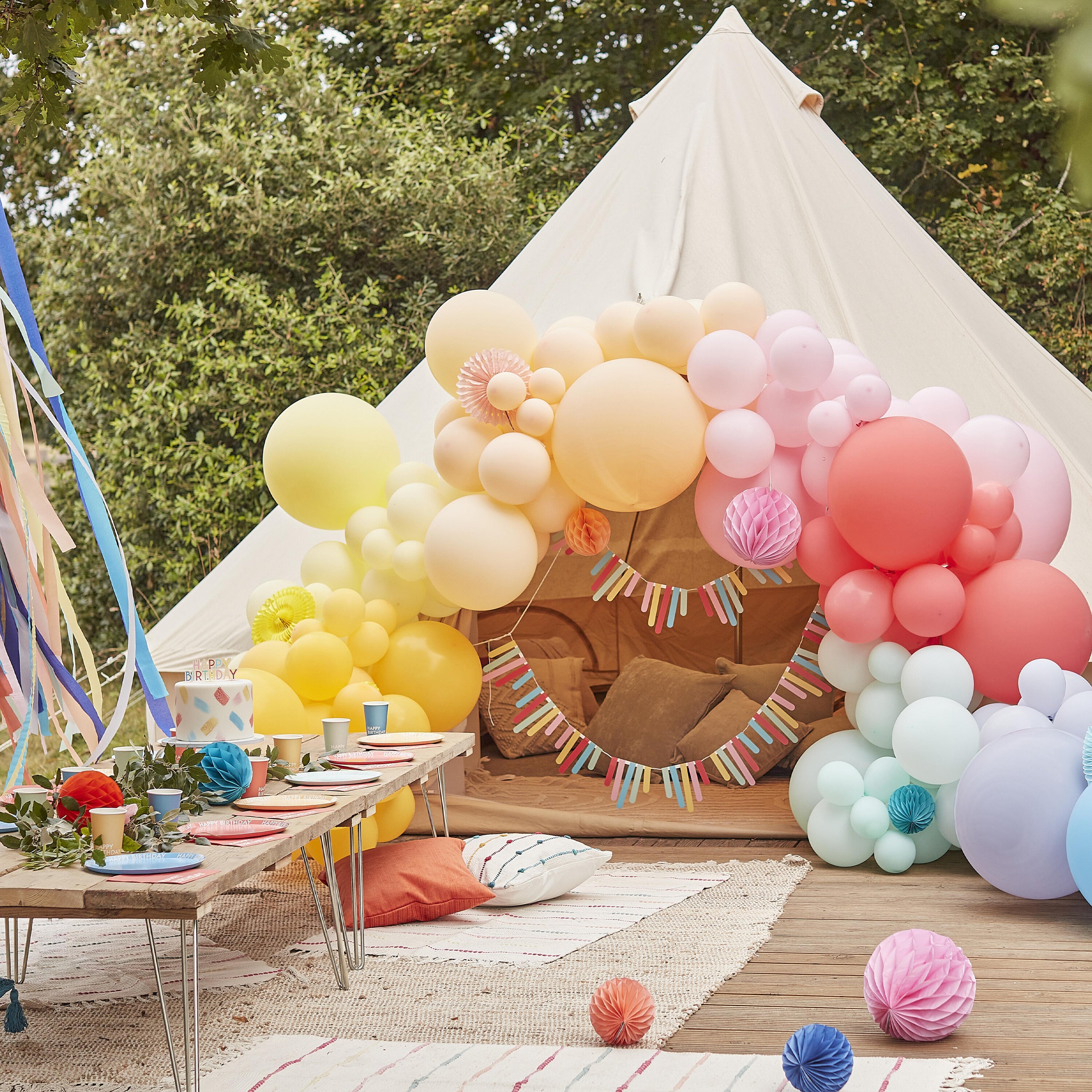 Australia's #1 Costume, Balloons and Party Supplies Shop – Party Savers